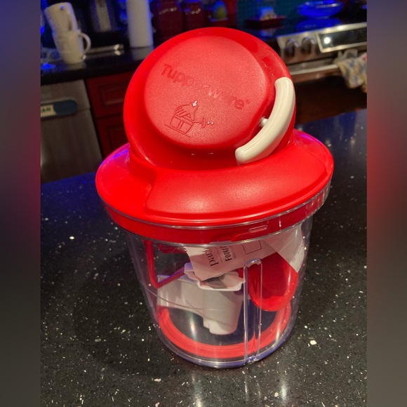 Tupperware | Kitchen | Tupperware 7 Piece Hand Chopper Like New | Poshmark